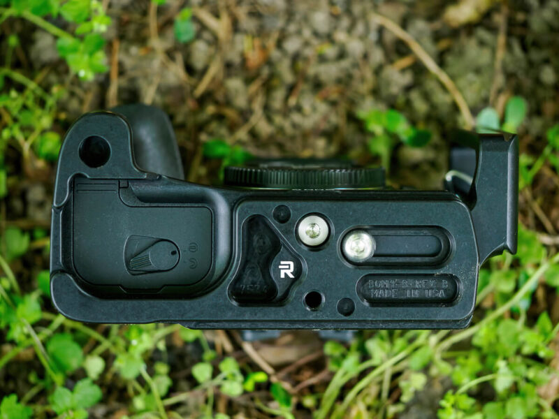 Review: RRS BOM1-LS L-Bracket for OM System OM-1 Mark II for better ...