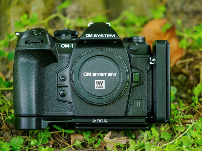 Review: RRS BOM1-LS L-Bracket for OM System OM-1 Mark II for better Grip - wildmacro - extreme ...